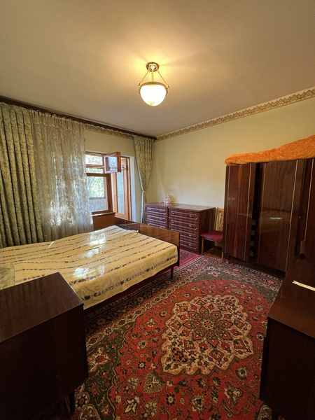 Квартира 3/5/6 на Дархане, 90 кв2, спецплан, кирпич, ул. Кори Ниезий.