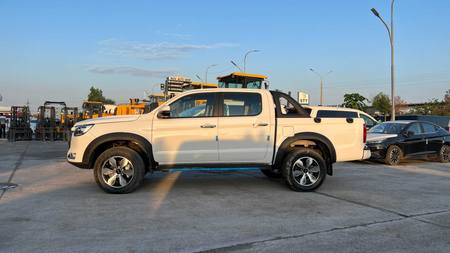 JAC T8 oq сотилади