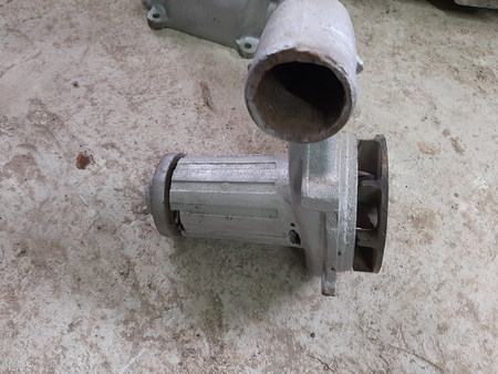Zil 130 ga ponpa ishlatilgan holati yaxshi zanglamagan