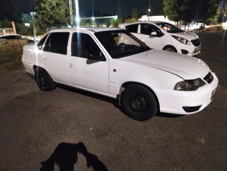 Nexia 2. Daewoo.