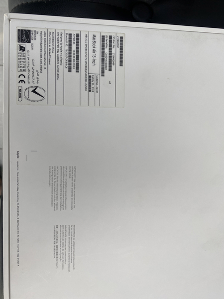 Apple MacBook Air M1 2020 года в хорошем состоянии
