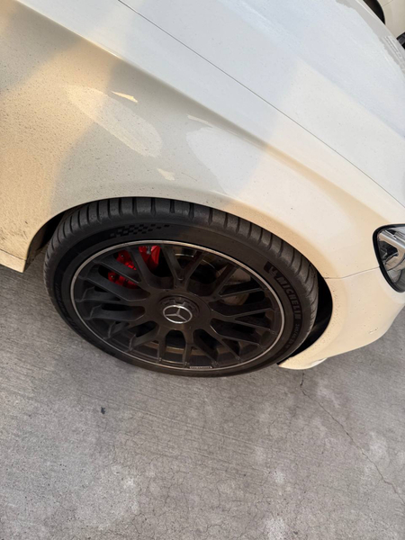 Срочно продаю Mercedes-Benz C43 AMG 4matic