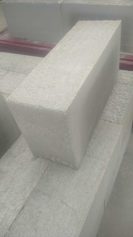 Gazablok qurilish g'ishtlari sotiladi