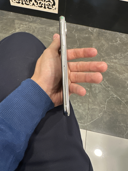 iphoneXs продам срочна