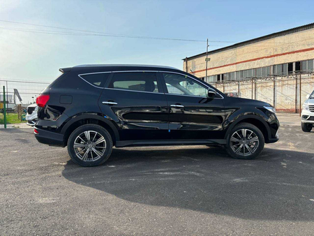 DongFeng Glory 580 Pro чёрного цвета