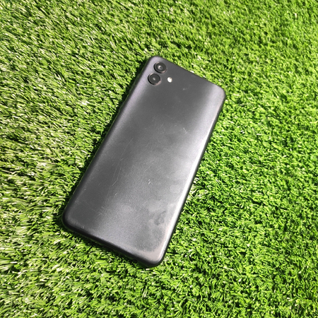 Samsung A04 sotiladi dastavka bor 24/7