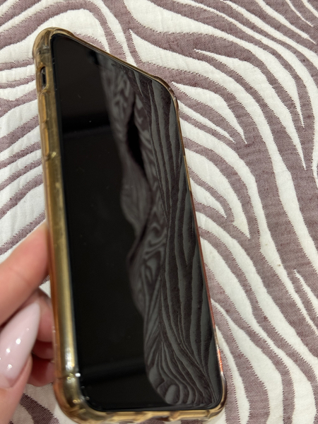 Продаю Iphone 11