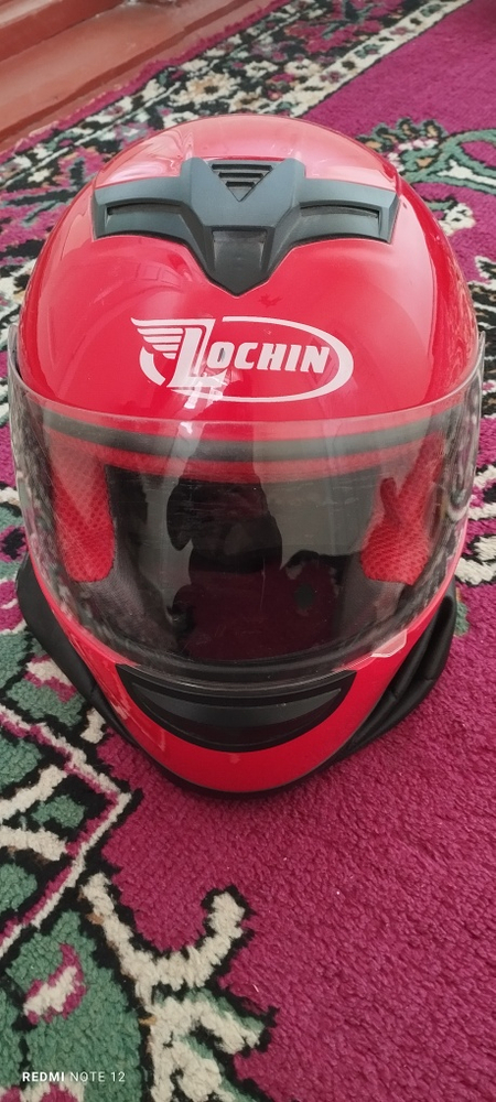 Moto kaska sptiladi