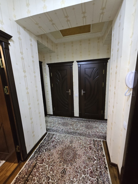 Срочно продаётся 2-х комн квартира в Сергели строител, 2/7/9