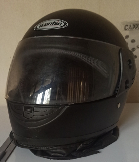 Skuter,motosikl uchun holati yangi kaska