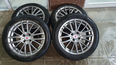 Диски с шинами R16 Vossen 777