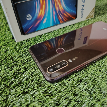 Vivo V17 sotiladi