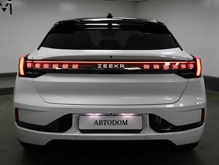 Zeekr 001 новый