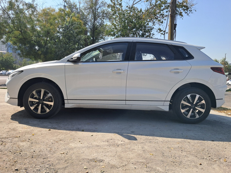 BYD E-2 LUXURY 405км