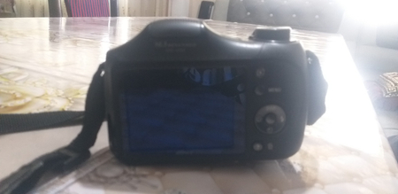 Фотоаппарат сотилади. SONY DSC H100