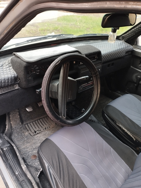 Lada21099 sotiladi