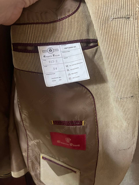 Продам фирменный пиджак