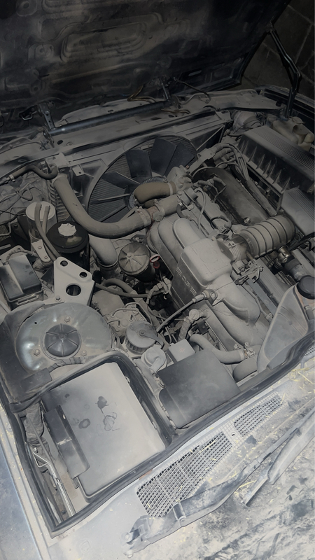 BMW 735 E32 M30b35