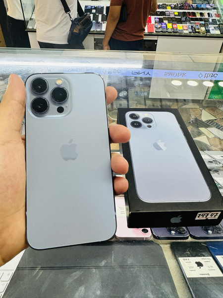 iPhone 13 Pro 256 gb blue