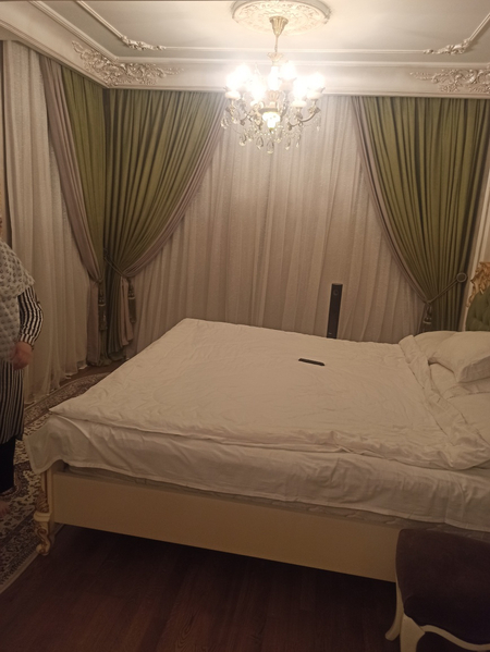 Уборка квартир домов и офисов. Стирка штор гардин и занавесок.