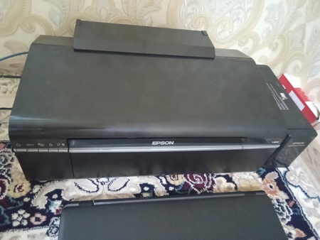 Epson L805 sotiladi L800sotiladi