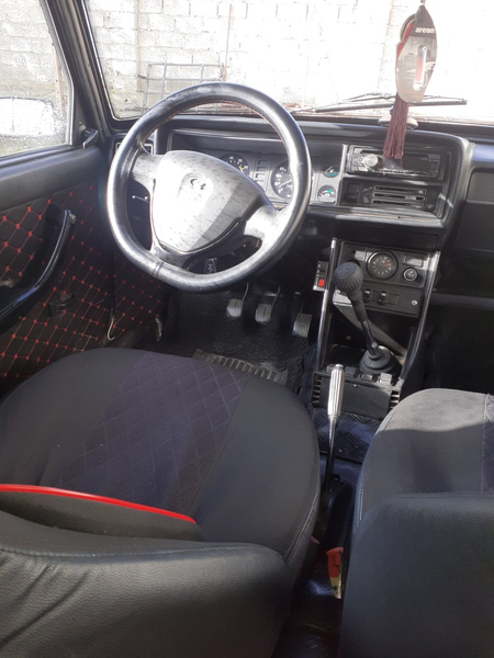 Vaz 2107  sotiladi
