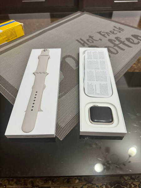 Apple Watch SE 2024 (Gen 2) 40mm