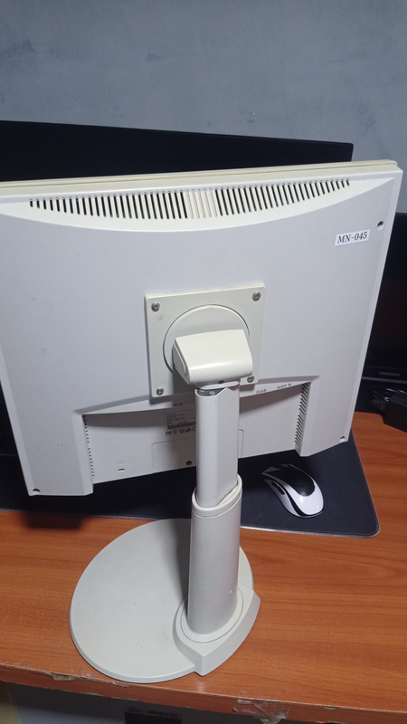 Монитор Zeus в хорошем состоянии с новым блоком питания и VGA
