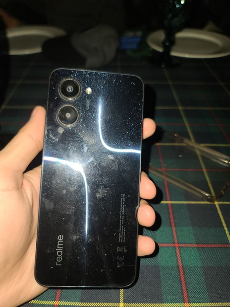 Realme c33 128/4