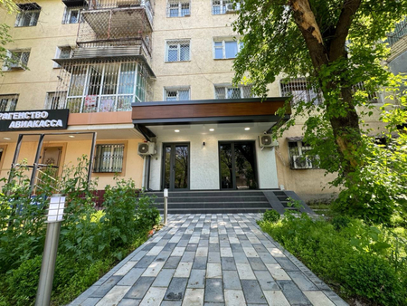 Сдается в аренду помещение/Евро офис вдоль дороги 80м2 - Яккасарай