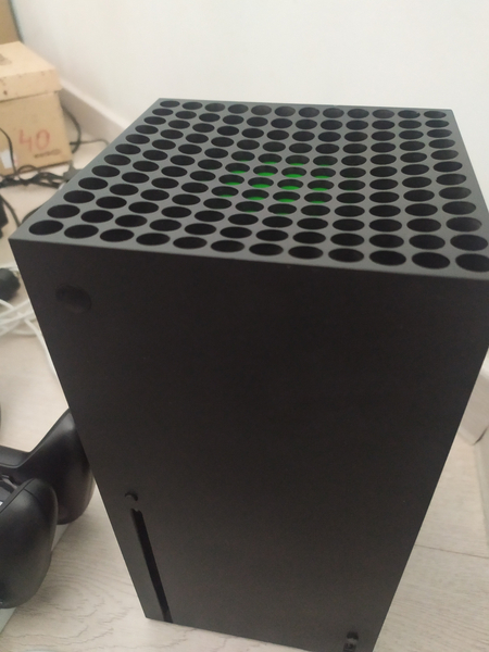 Xbox series X   (почти новый)