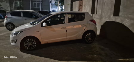 Продажа машина HYUNDAI  i20 механика
