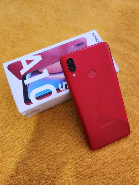 Samsung A10s sotiladi