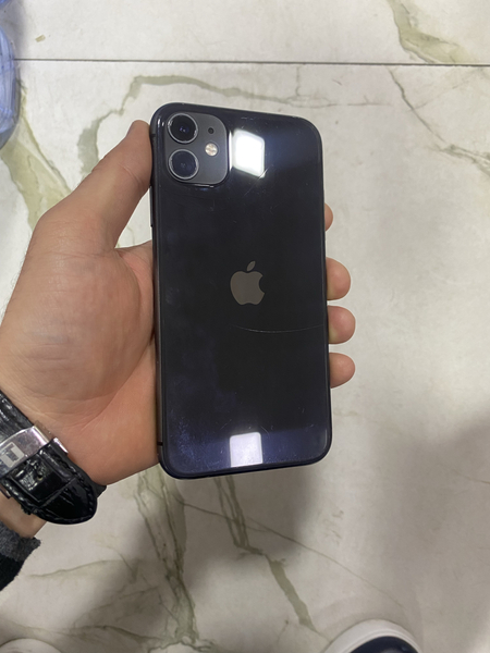 Iphone 11 64gb sotiladi