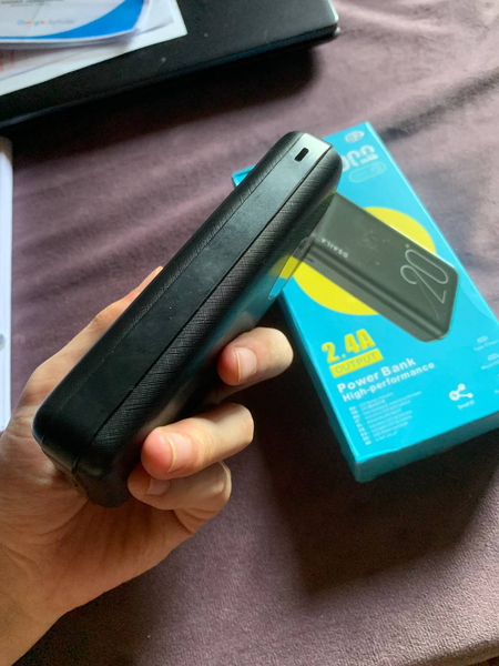 Powerbank sotiladi
