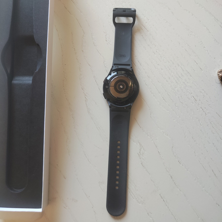 Продам смарт часы Galaxy watch5