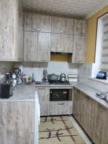 Продажа   Юнусабад  19. Кв.  3/5/5.    Комнатная