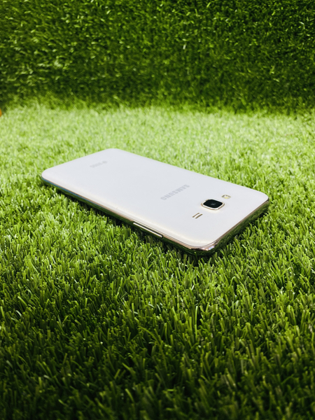 Samsung galaxy J7