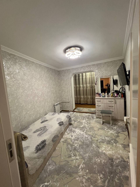Продам квартиру на домрабаде 3/2/4 77 серия. Орр 33 поликлиника