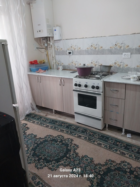 Продается 1комнатная Сергели 3 бекат