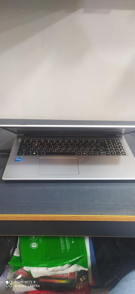 Noutbuk core i 3