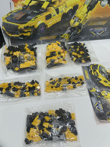 Конструктор робот трансформер  Качество очень хороше Castle Toys uz
