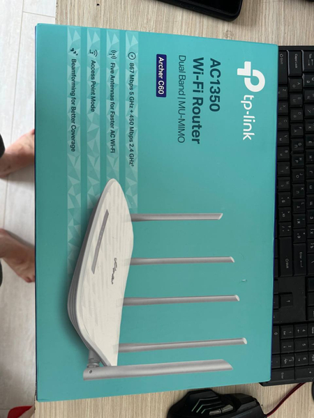 Tp_link wifi router bor oladiganla 570min so'm  1 oy ishlatilingan