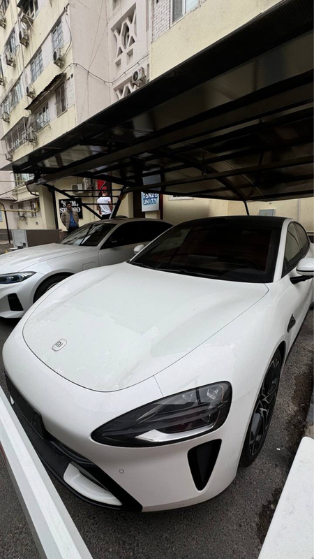 Xiaomi su7 MAX Awd