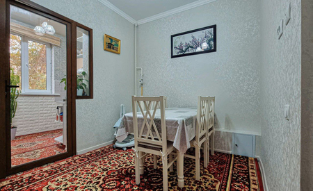 Продаётся 3/3/5 Карасу -1