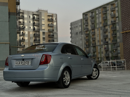 Автомобиль Lacetti Full position