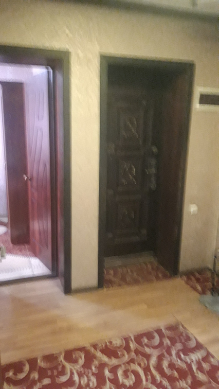 Ангрен.3х.ком.кв.на1ом.этаже.кирпичного 4х.этажного дома.
