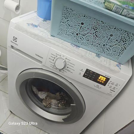 Стиральная машинка Electrolux 5 кг