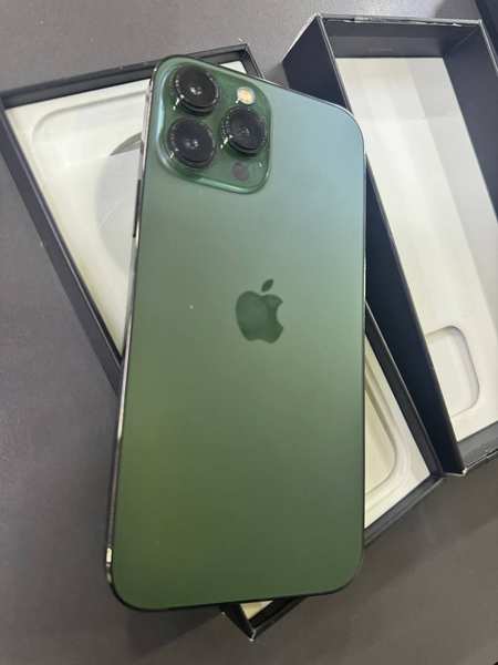 Iphone 13 pro max green