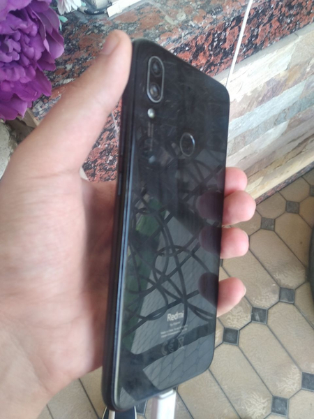 Redmi 7not 64 tali  ishlashlari zor idial hali Vashi maza qib tutashla